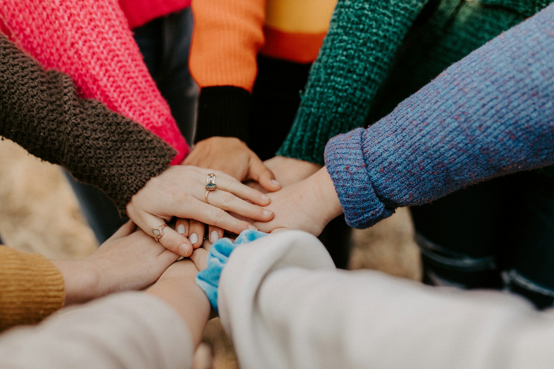 175+ Teamwork Captions for Collaboration, Success & Motivation